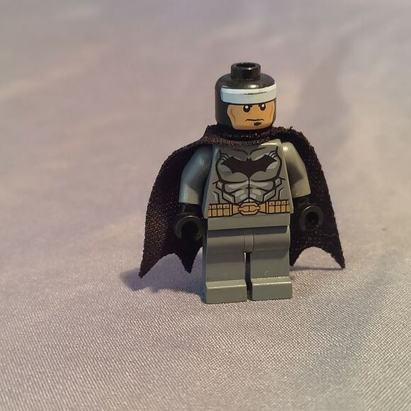 Lego | Toys | Lego Dc Super Heroes Minifigure Batman Gray Suit No ...